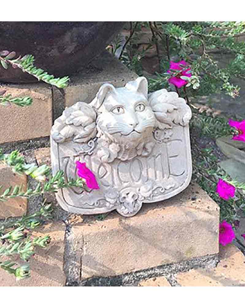 Gothic Cat Welcome – Carruth Studio